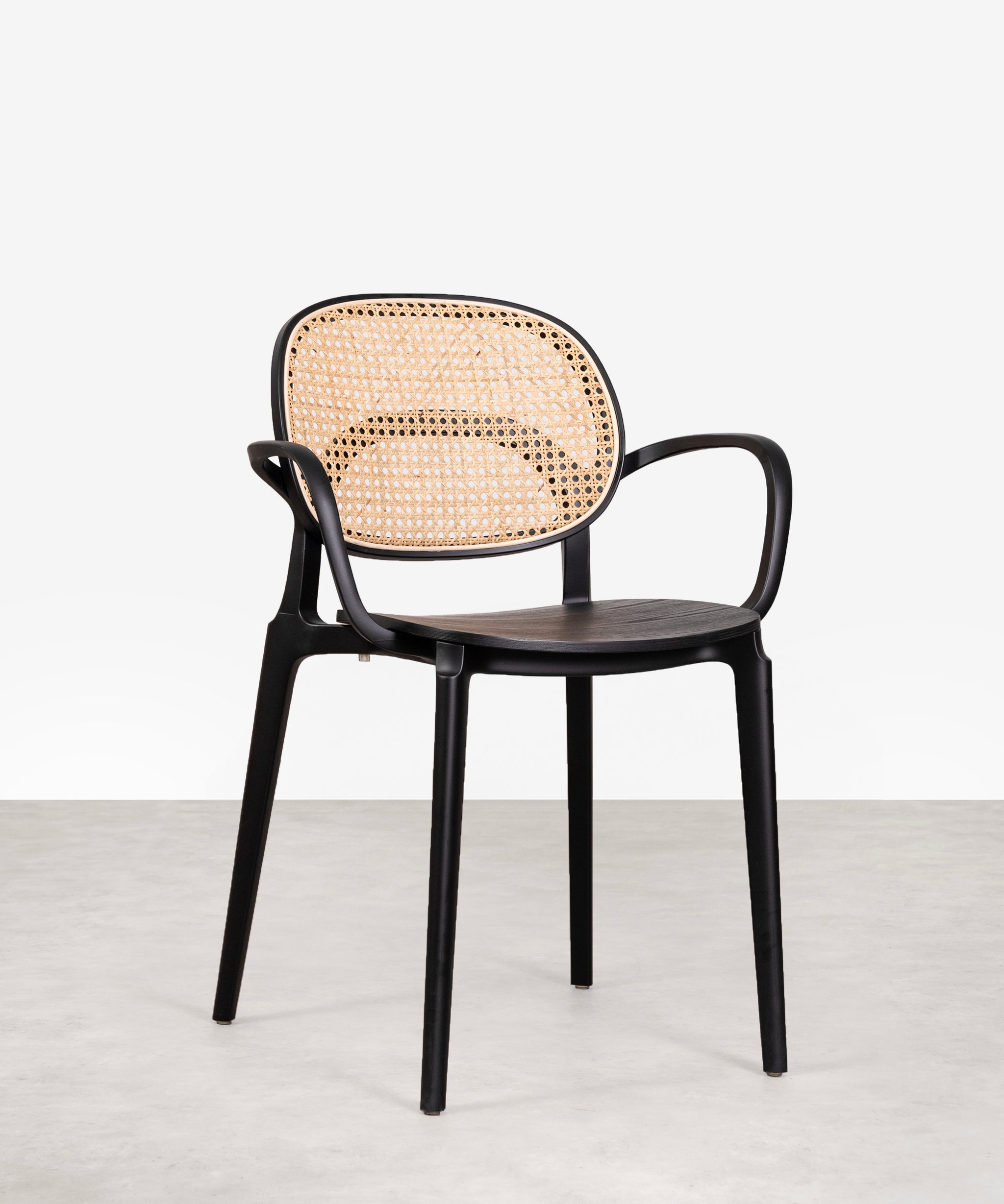 Calista Arms chair with rattan backrest and armrests | Northdeco
