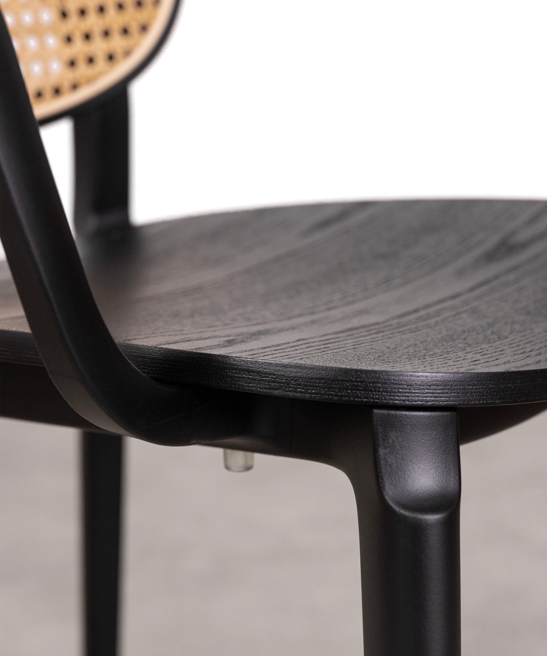 Calista Arms chair with rattan backrest and armrests | Northdeco
